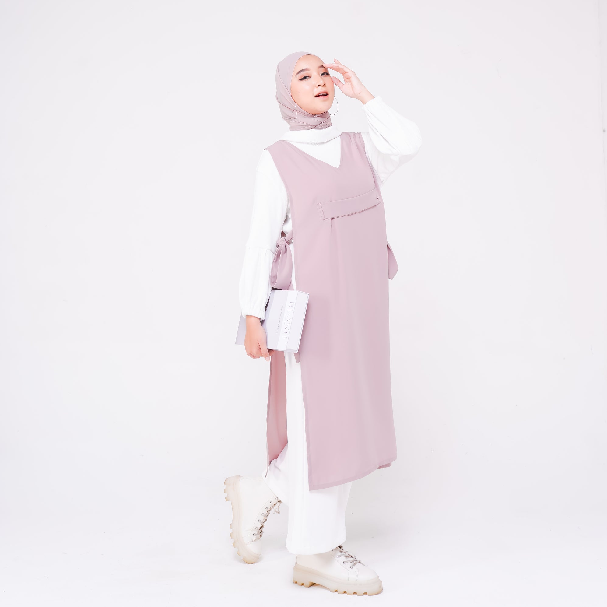 Miree Outer – Lozy