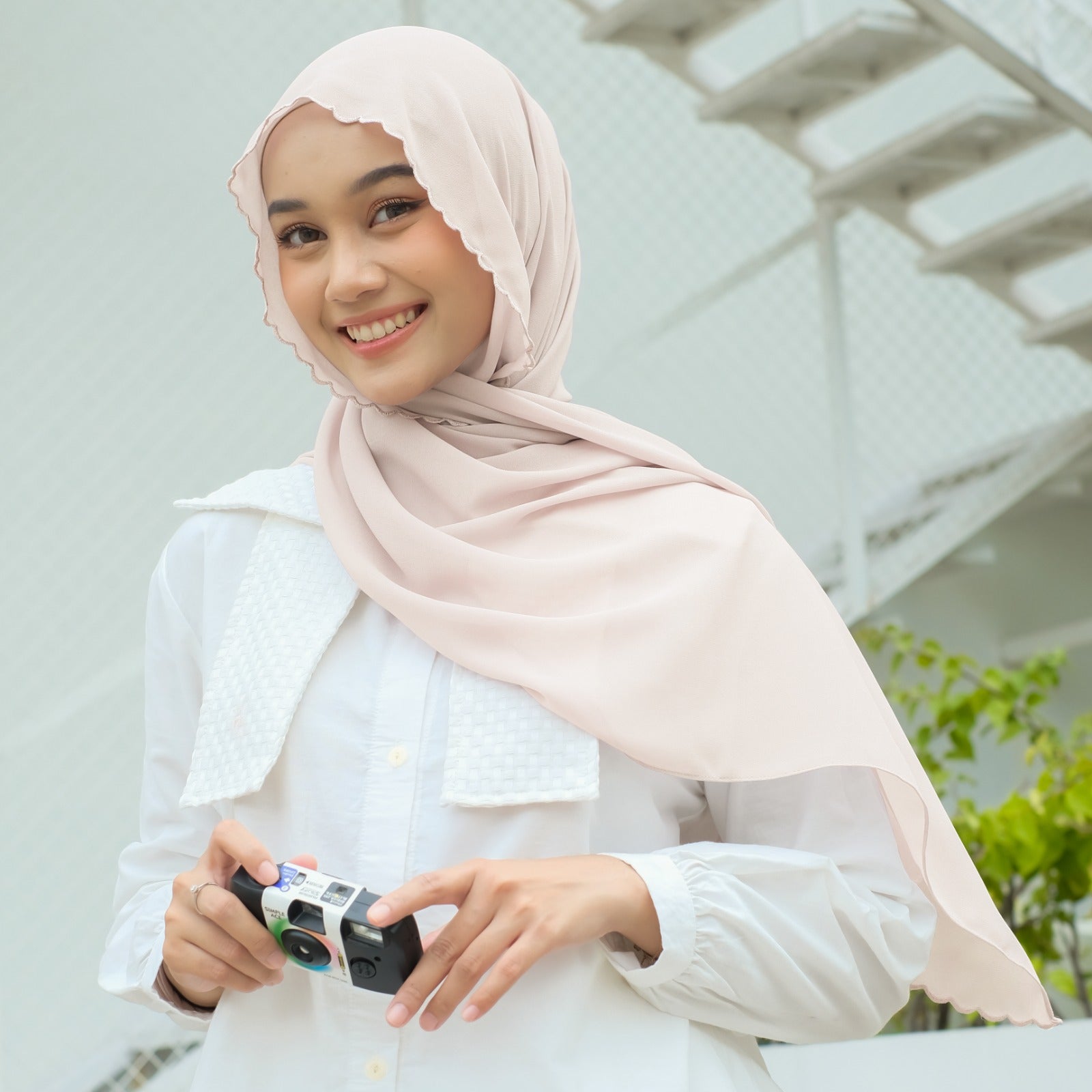 Dyna Classic Shawl Nude Cream – Lozy