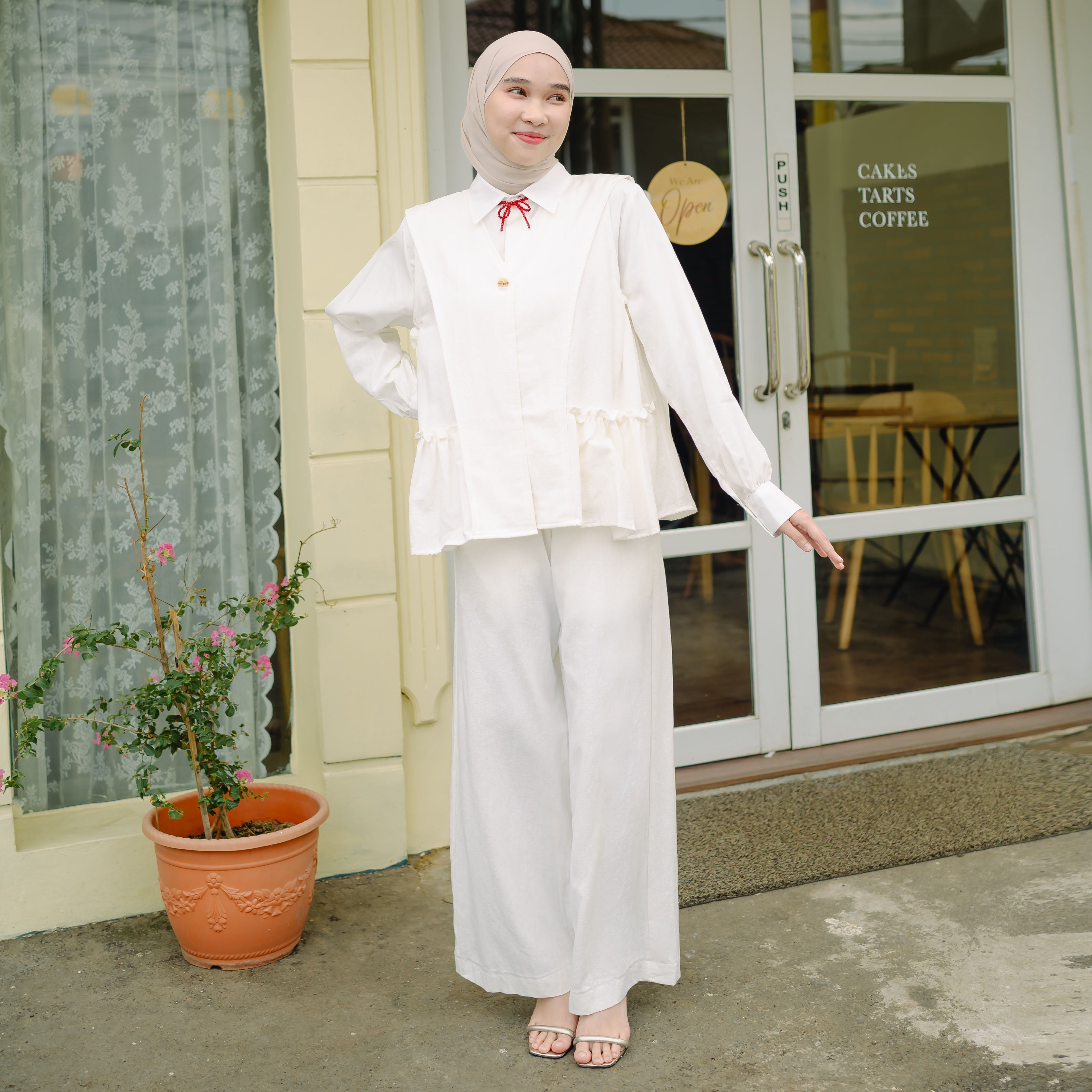 Clara Set Broken White – Lozy