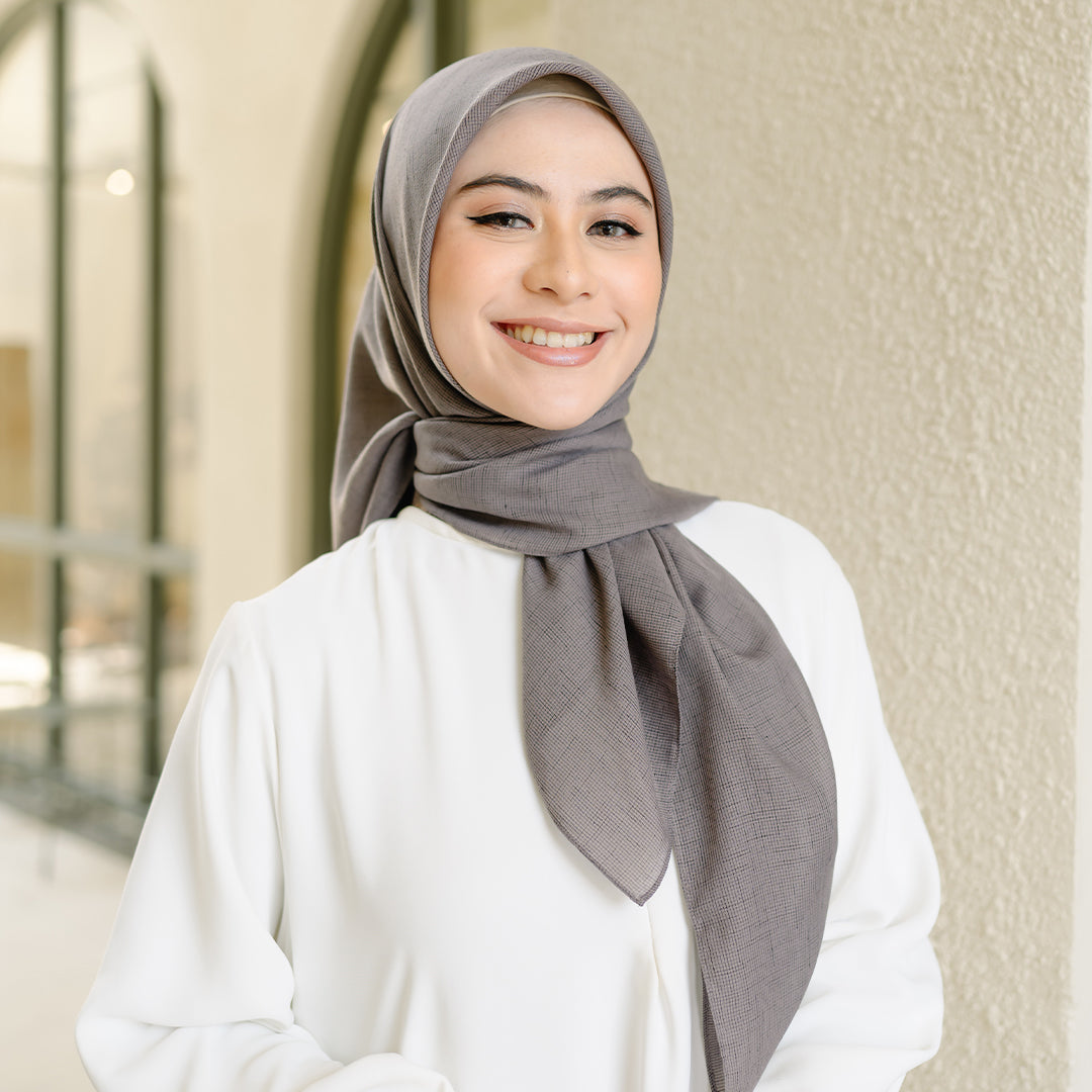 Maka Square Dark Grey – Lozy