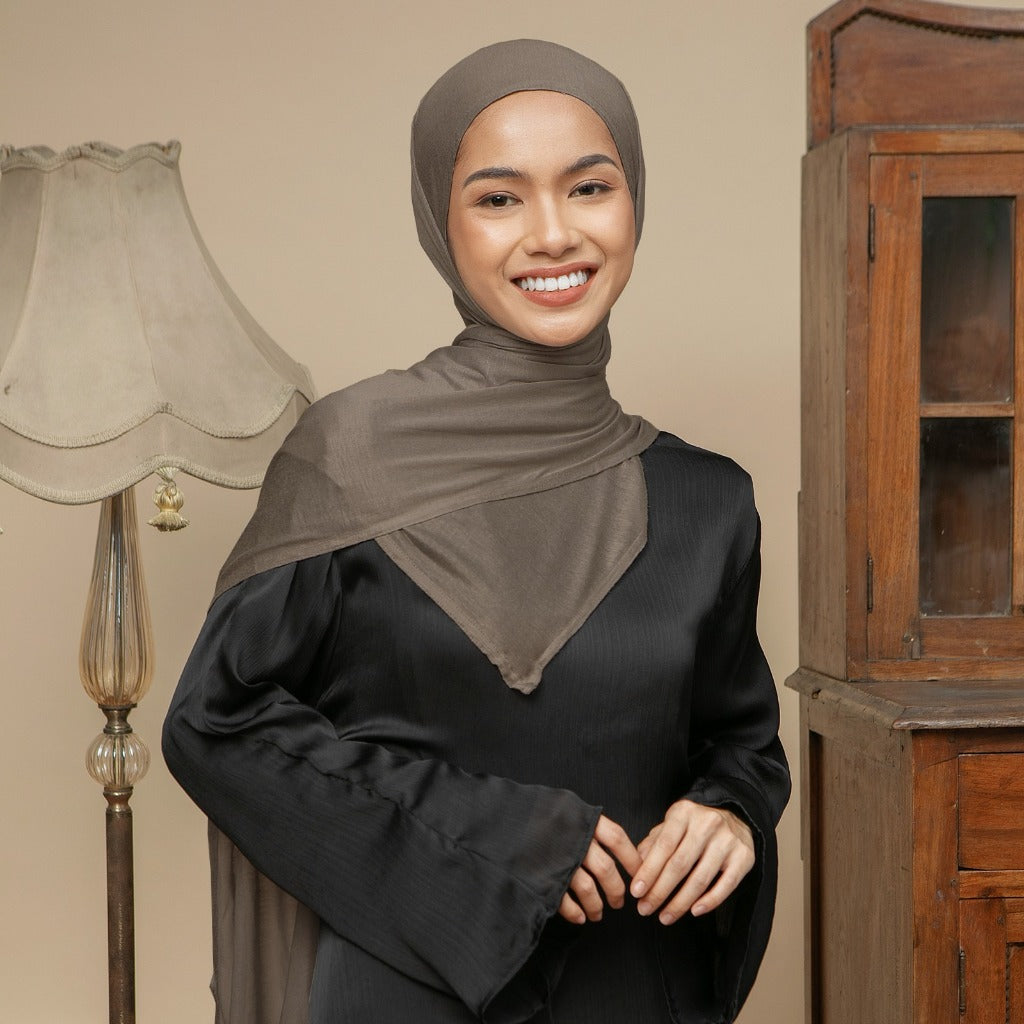 Pre Order Arabian Shawl Lozy x Lesti Natural