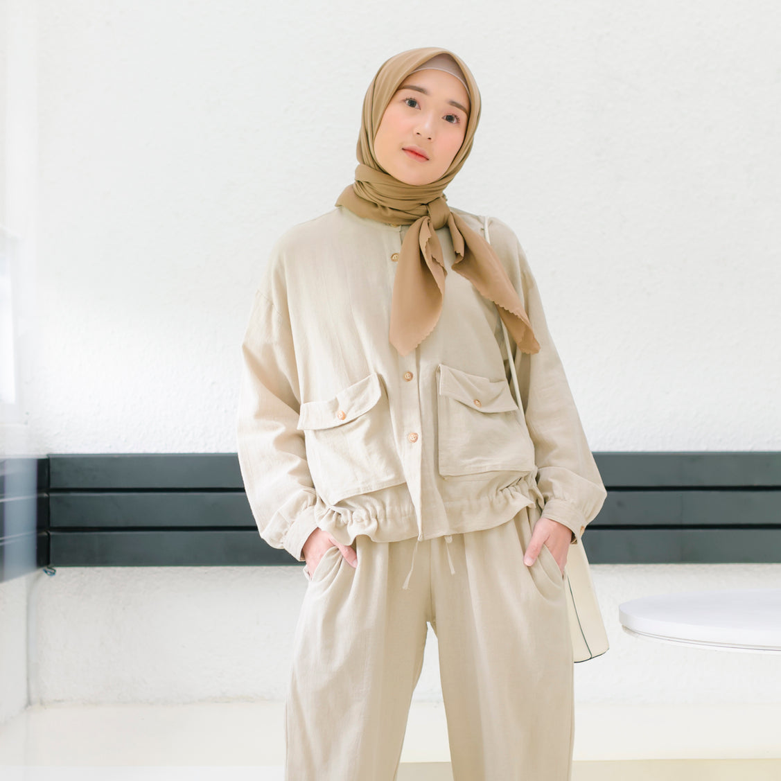 Rumi Tops Cream – Lozy