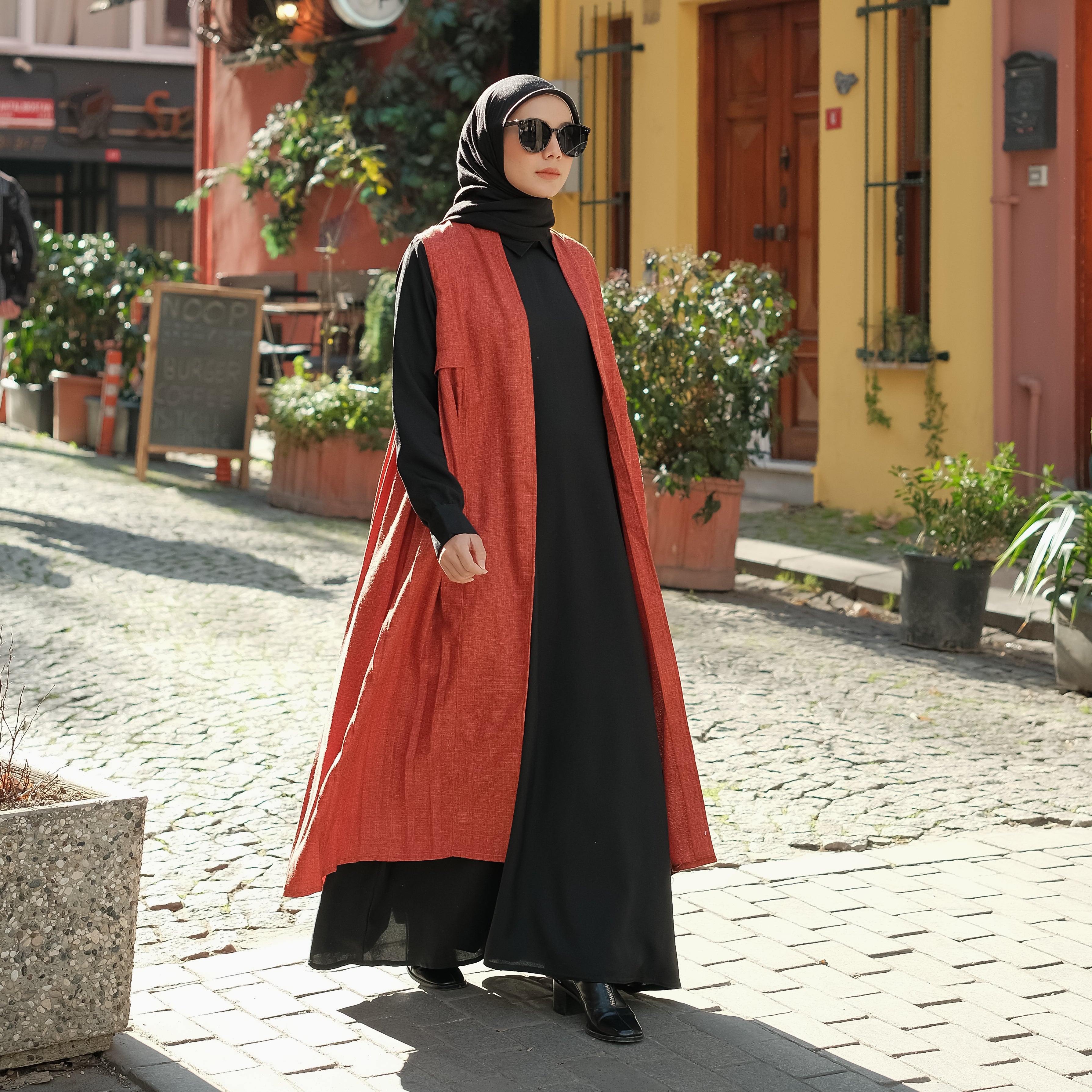 Sahara Outer (Long Outer Plisket) Red – Lozy