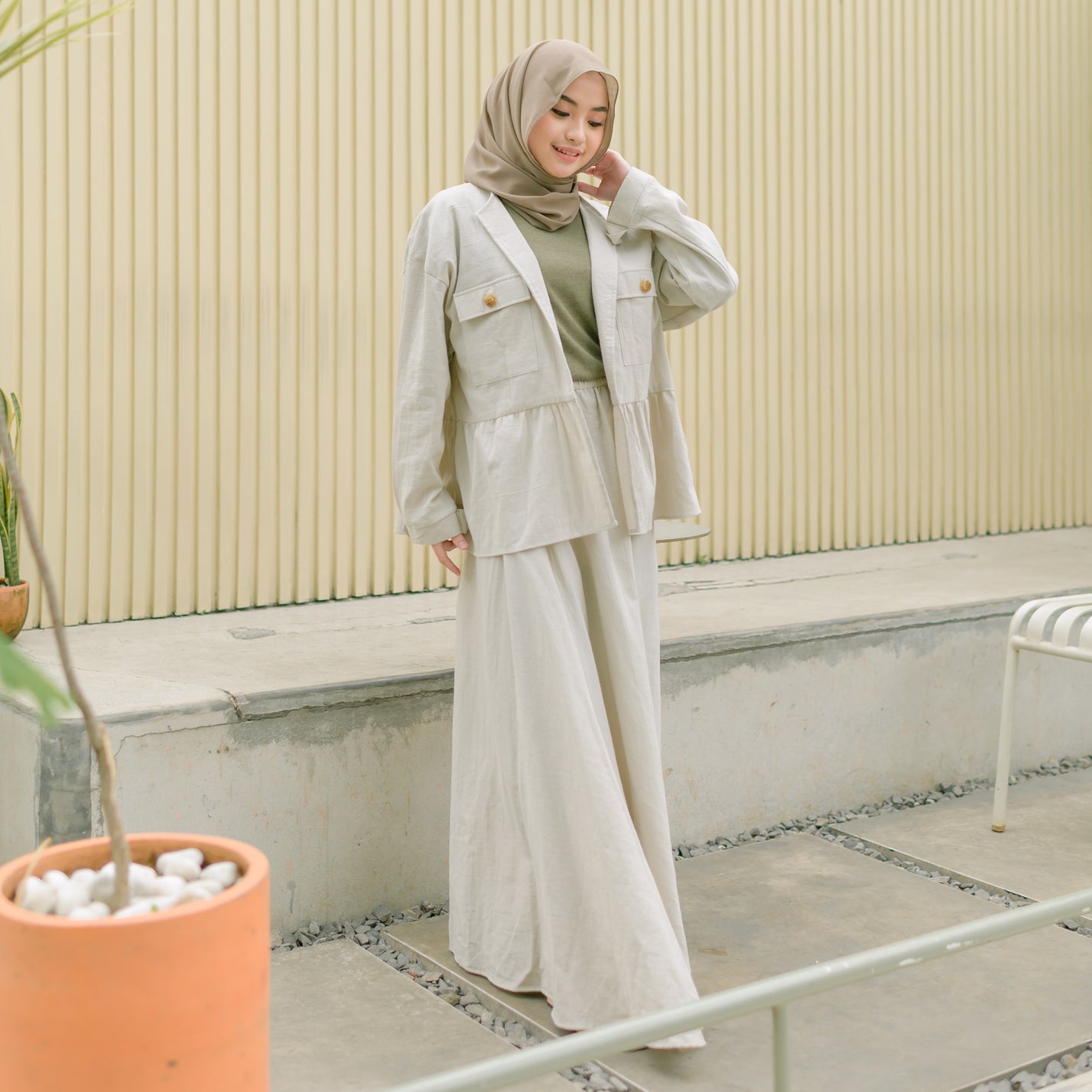 Lica Set Cream (One Set Rok) – Lozy