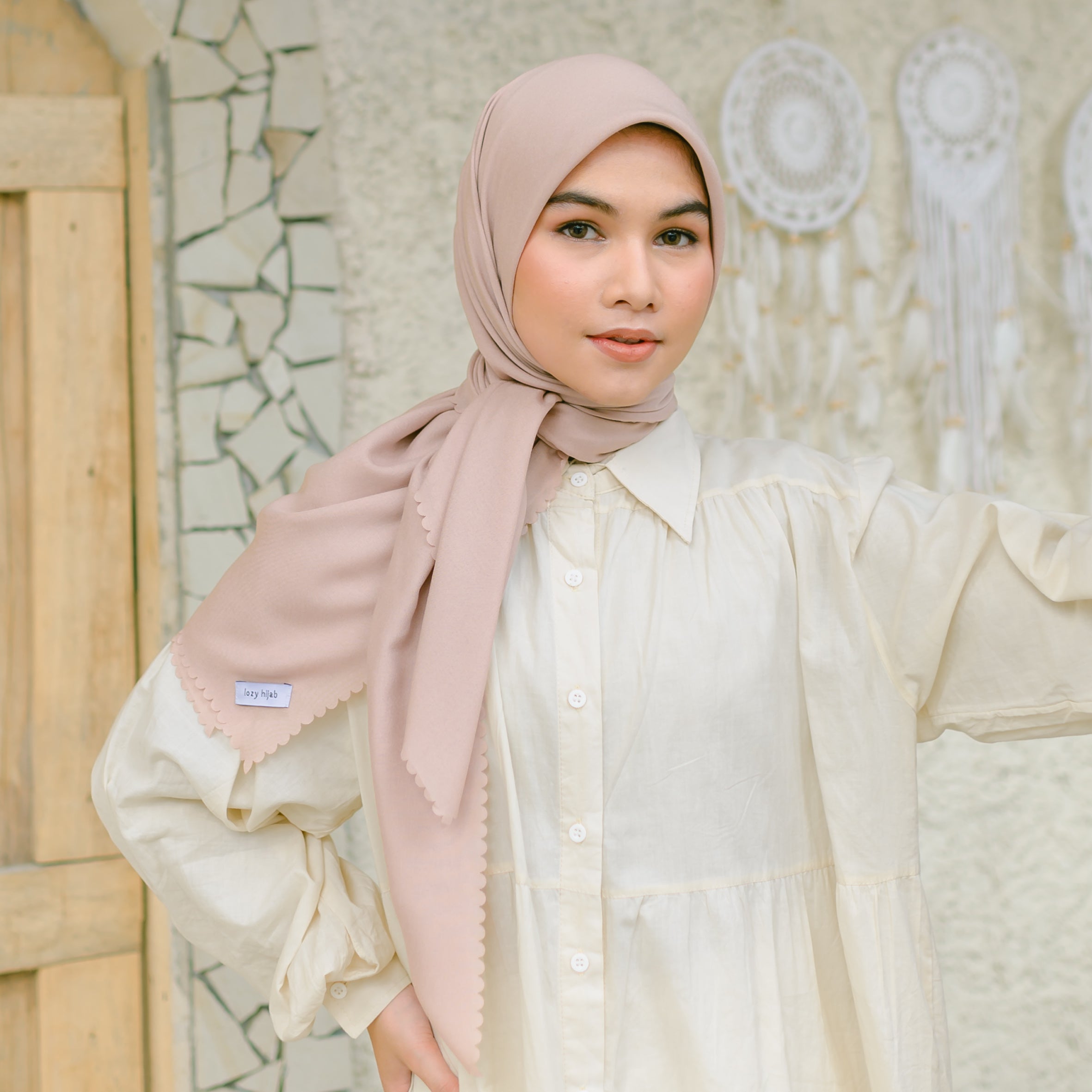 RAYA MOMENTS MATTER – Lozy
