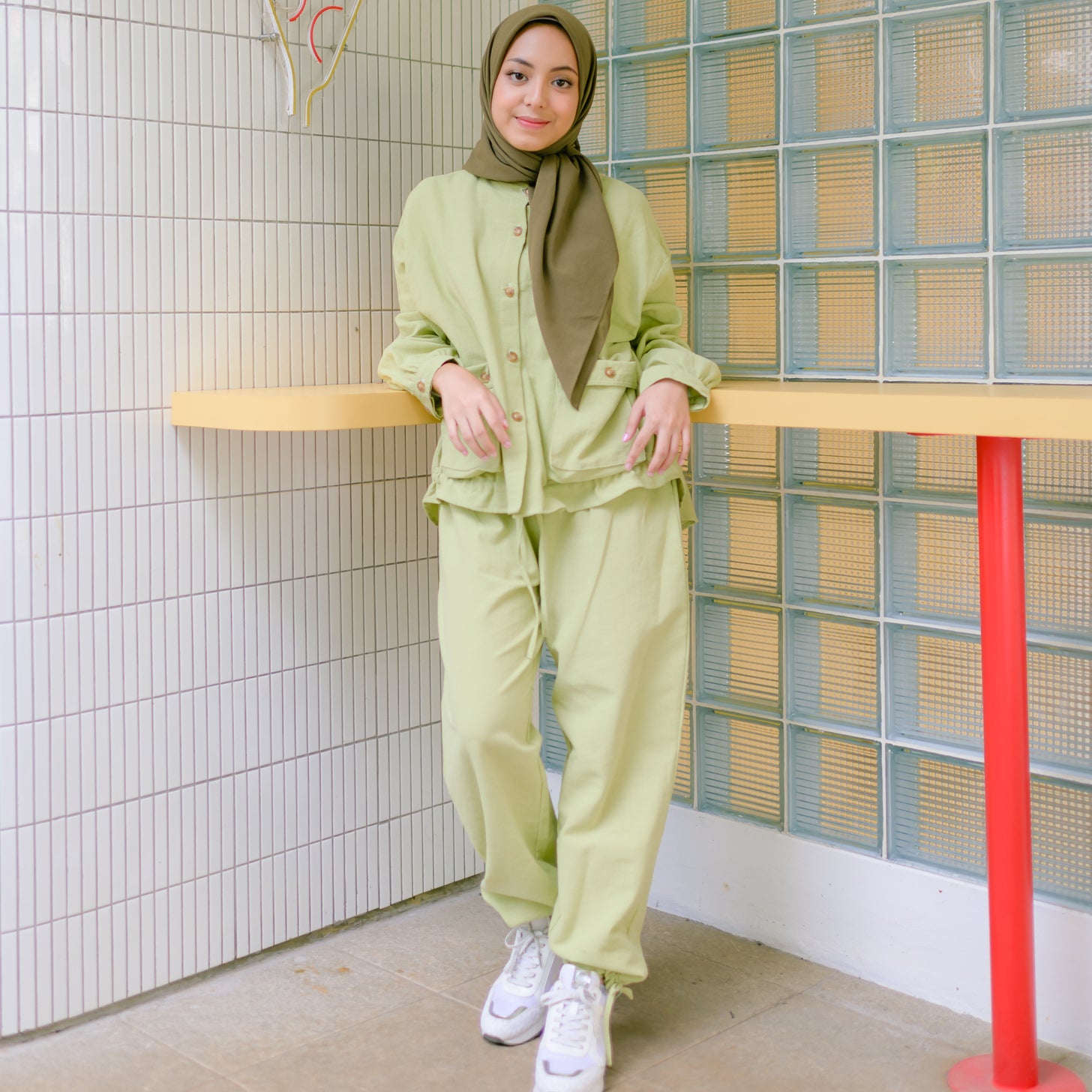 Rumi Pants Green Pastel – Lozy