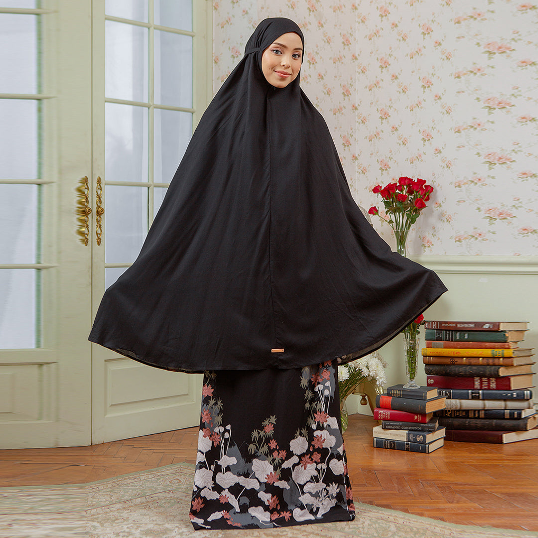 Shafiya Prayer Set in Black Pansy (Lozy x Heidy)