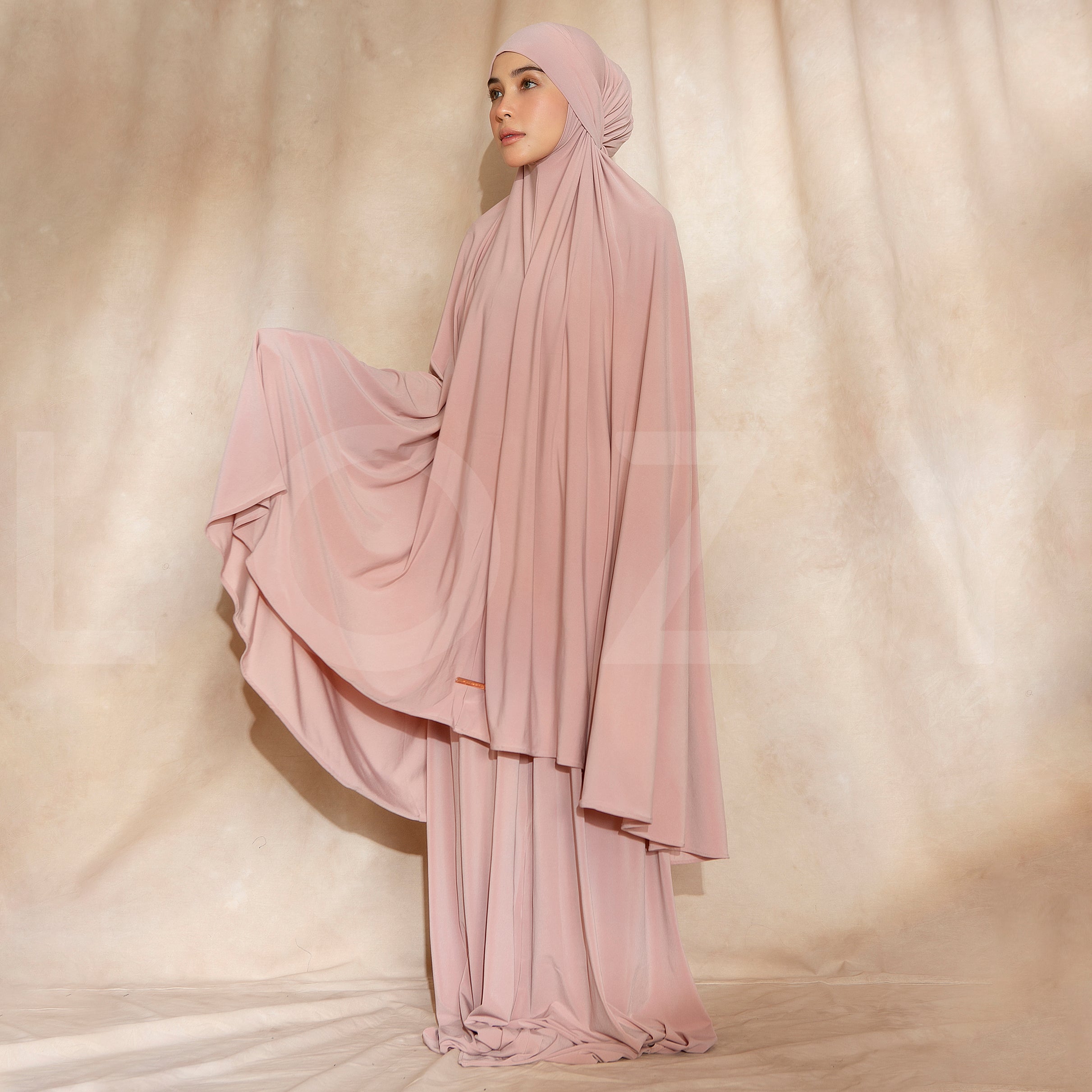 Shameera Prayer Set in Blush Pink (Lozy x Hamidah)