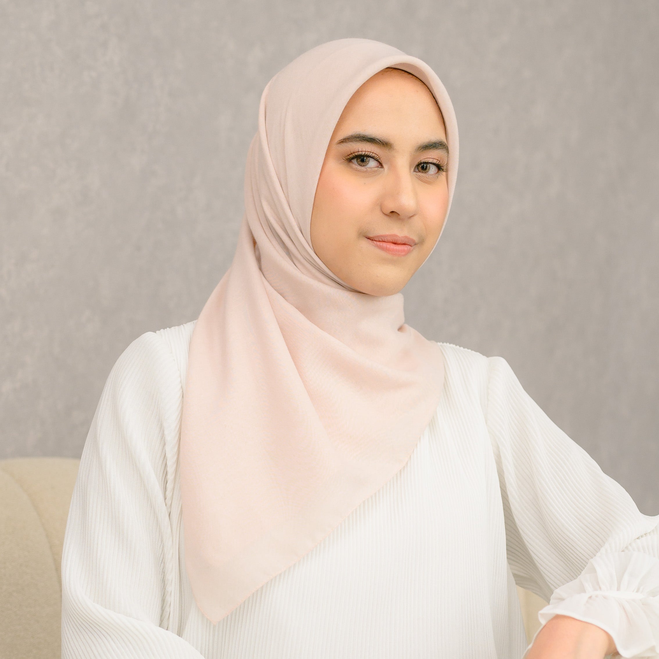 Theya Voal Square Soft Pink – Lozy