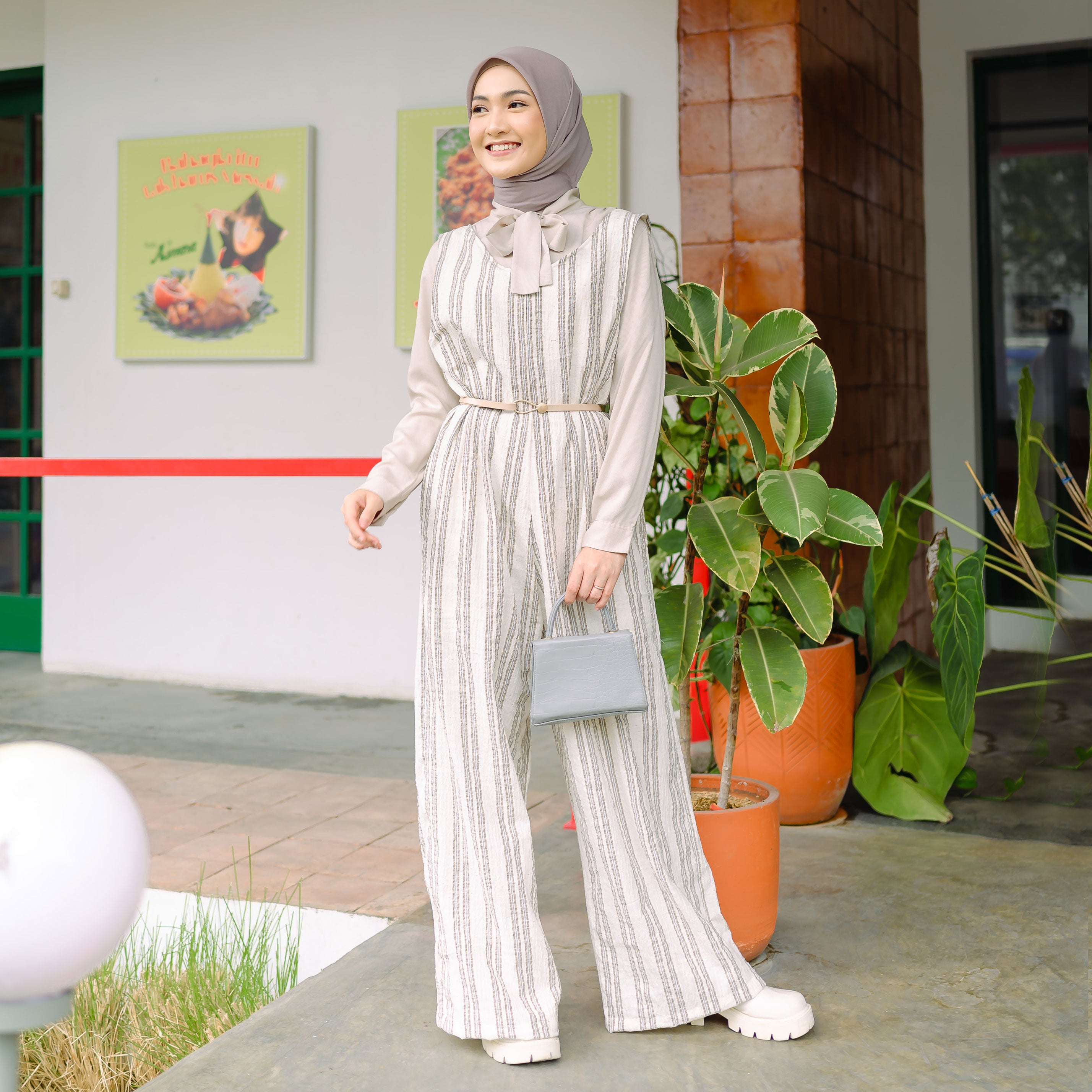 Yumi Jumpsuit Mocca – Lozy