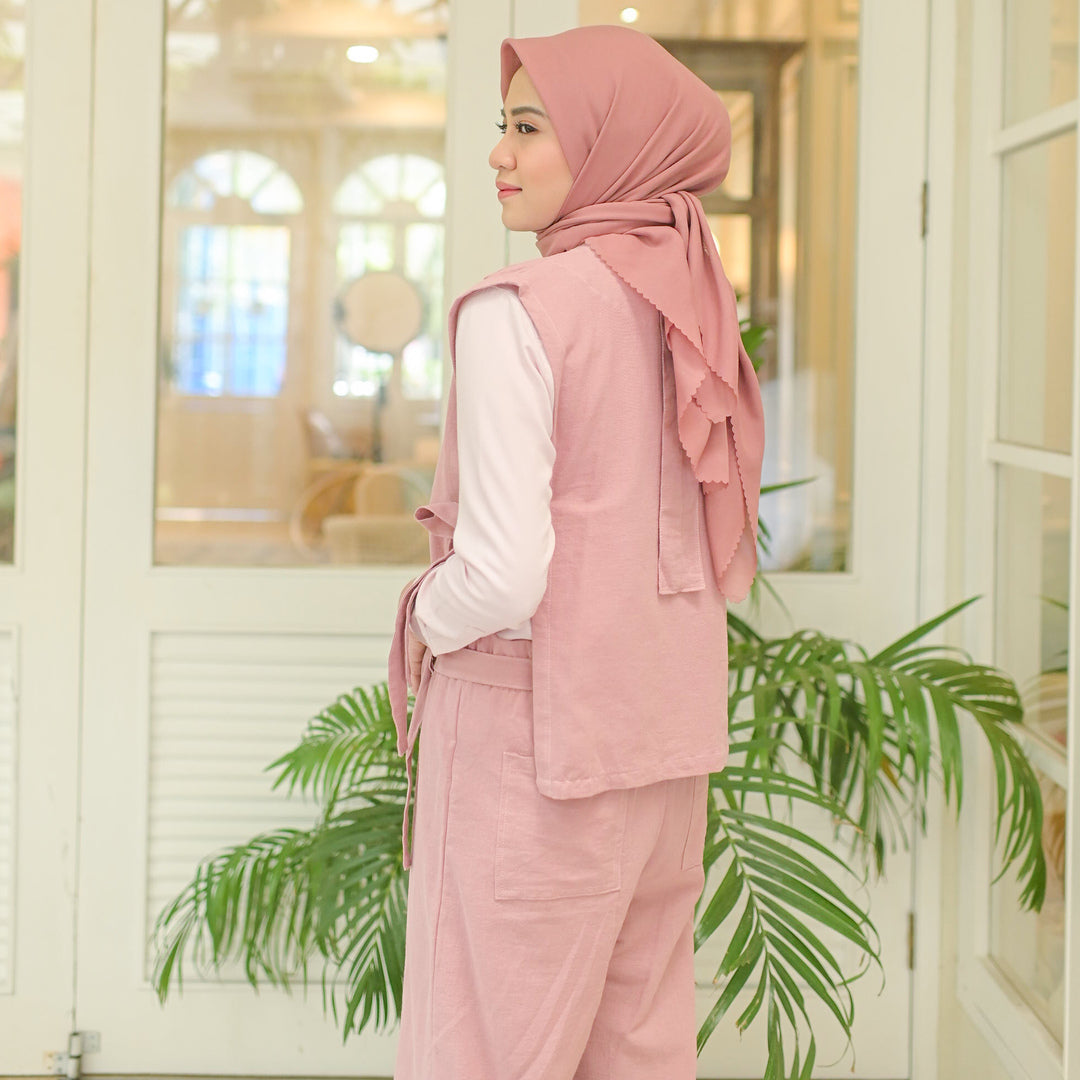 Kumi Set Dusty (One Set Linen) Ukuran L – Lozy