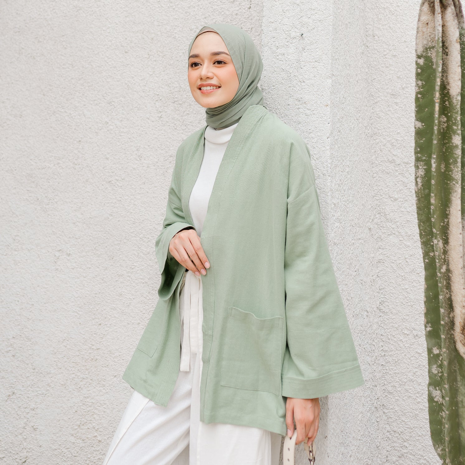 Raola Outer Green Mint – Lozy