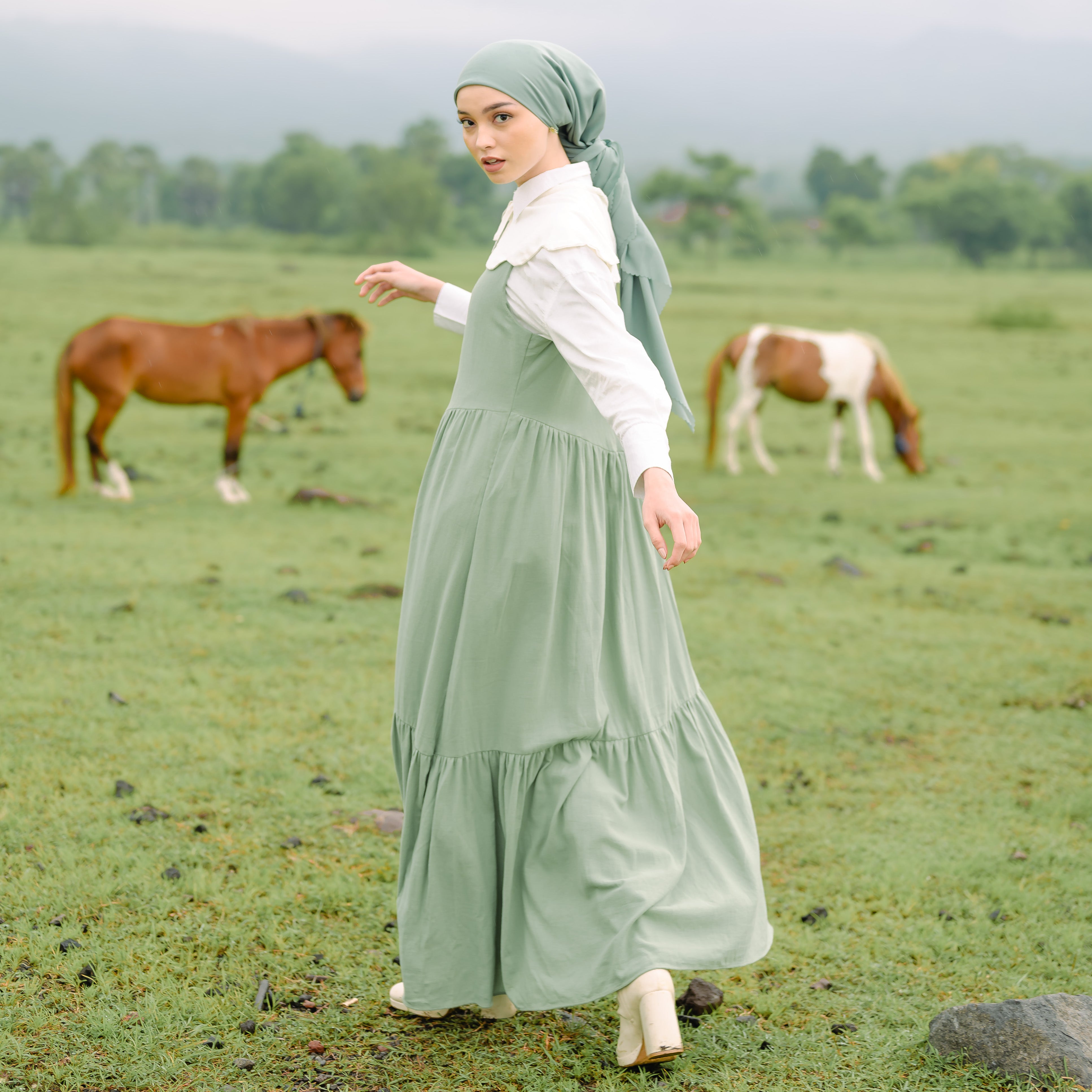 Savana Dress Green Pastel – Lozy