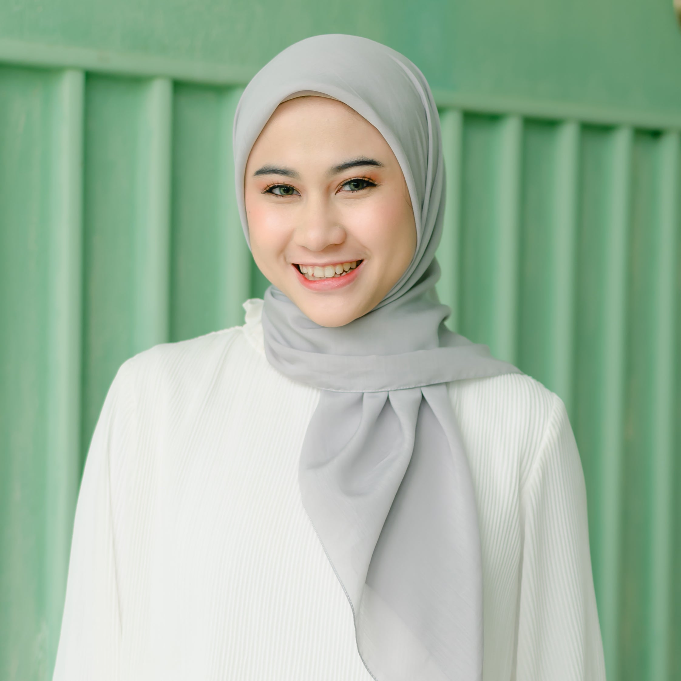 Serra Square Light Grey – Lozy